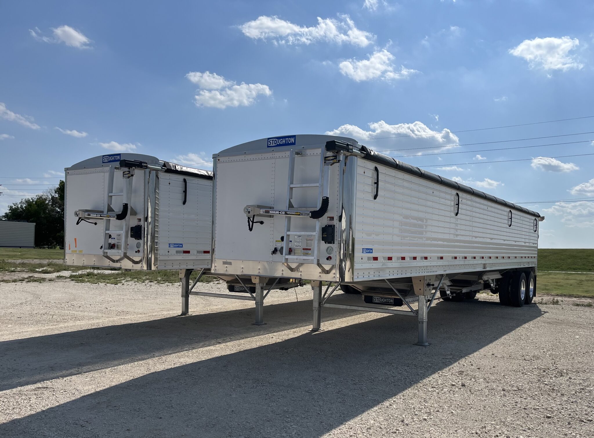 2026 Stoughton 40’ Aluminum Grain Trailer - Horizon Equipment